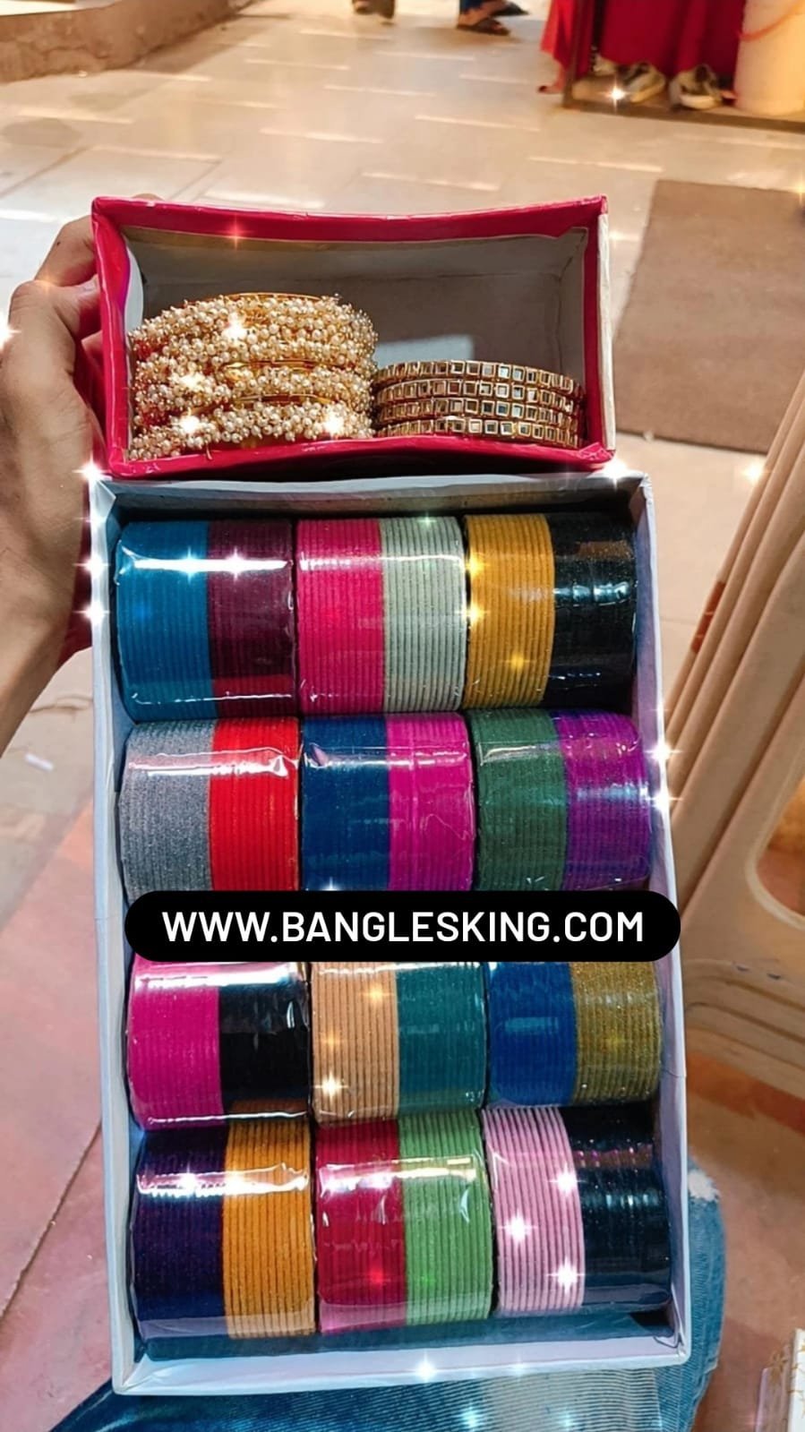 MOST SELLING VELVET METAL COMBO BOX - Bangles King