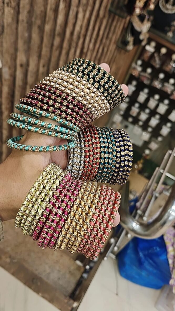 4 PCS THREAD BANGLES COMBO - Bangles King
